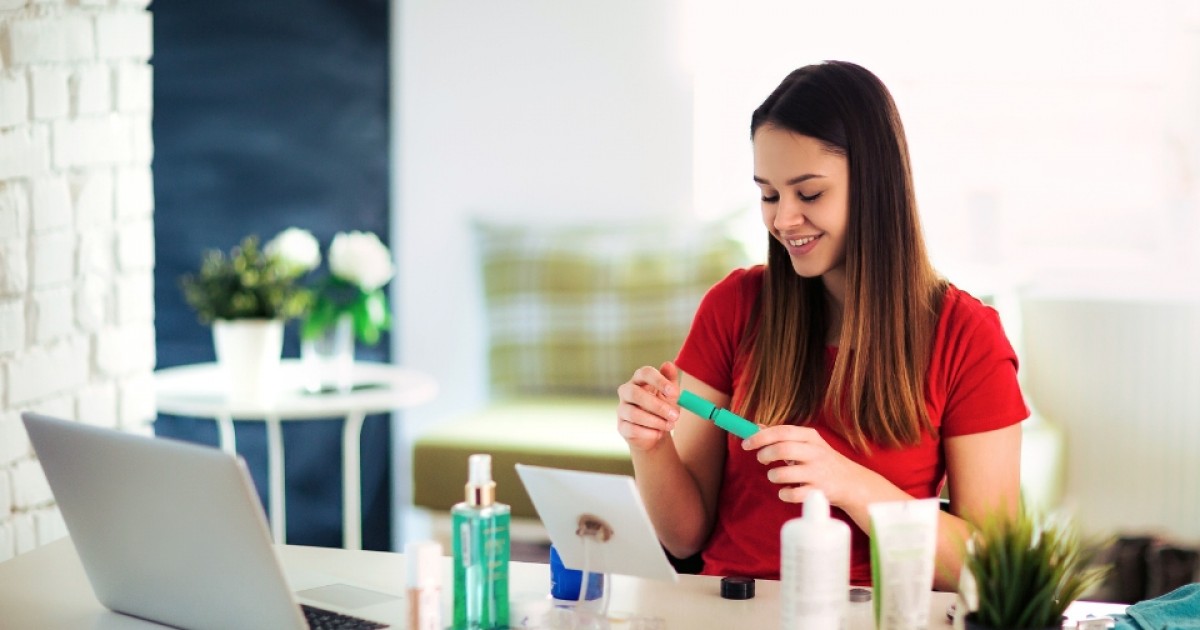 Demo Shop bán hàng - Hutech - 03 bước sử dụng mỹ phẩm an toàn cho giới nữ công sở